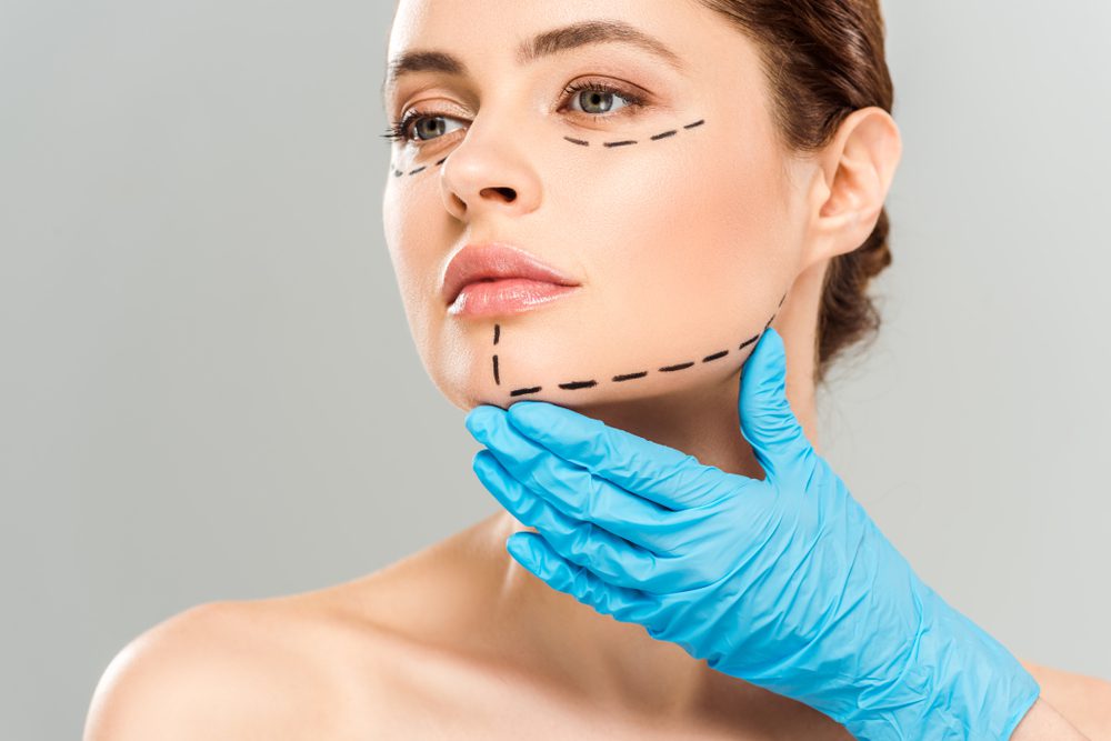 Facelift gehad? Zo behandel je het litteken - BAPSCARCARE
